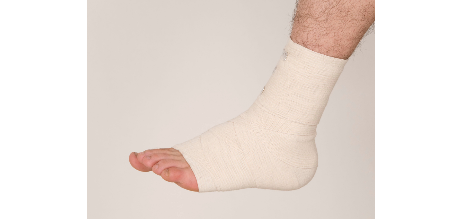 The Best Football Ankle Braces in 2023 [Updated Buying Guide]