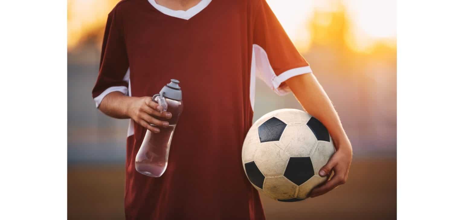 The Best Football Water Bottles for Hydrating [2023 Guide Update]