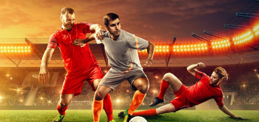 What is a Sweeper in Soccer? (Explanation + Examples)